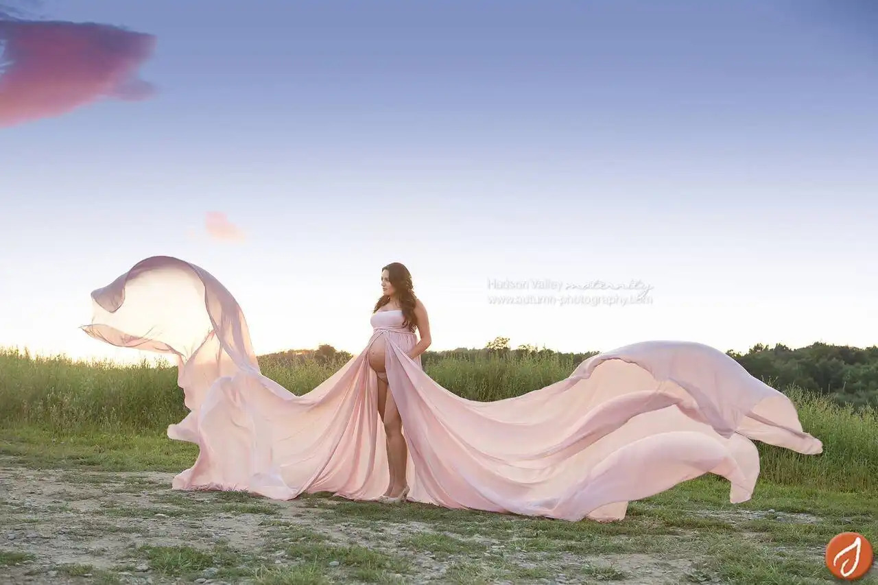 Professional Outdoor Maternity Photography