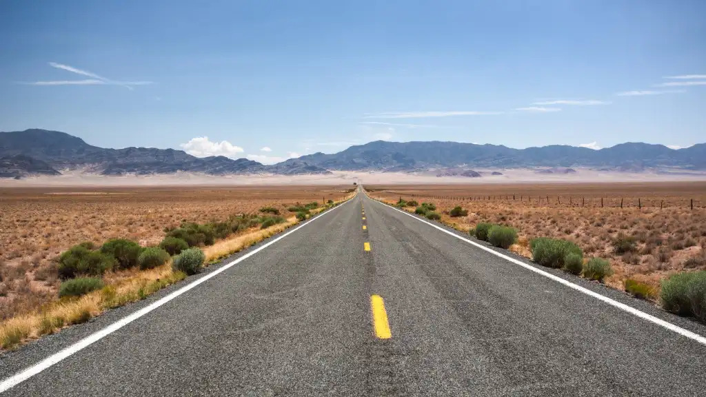 Diagonal Leading Line Photography